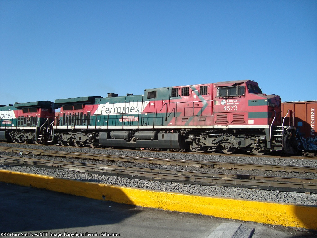 Ferromex 4573 Ready for depart